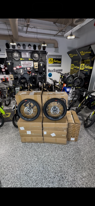 17" Supermoto Wheel Set (Surron Lightbee & E-Ride Pro) – Boca Scooters